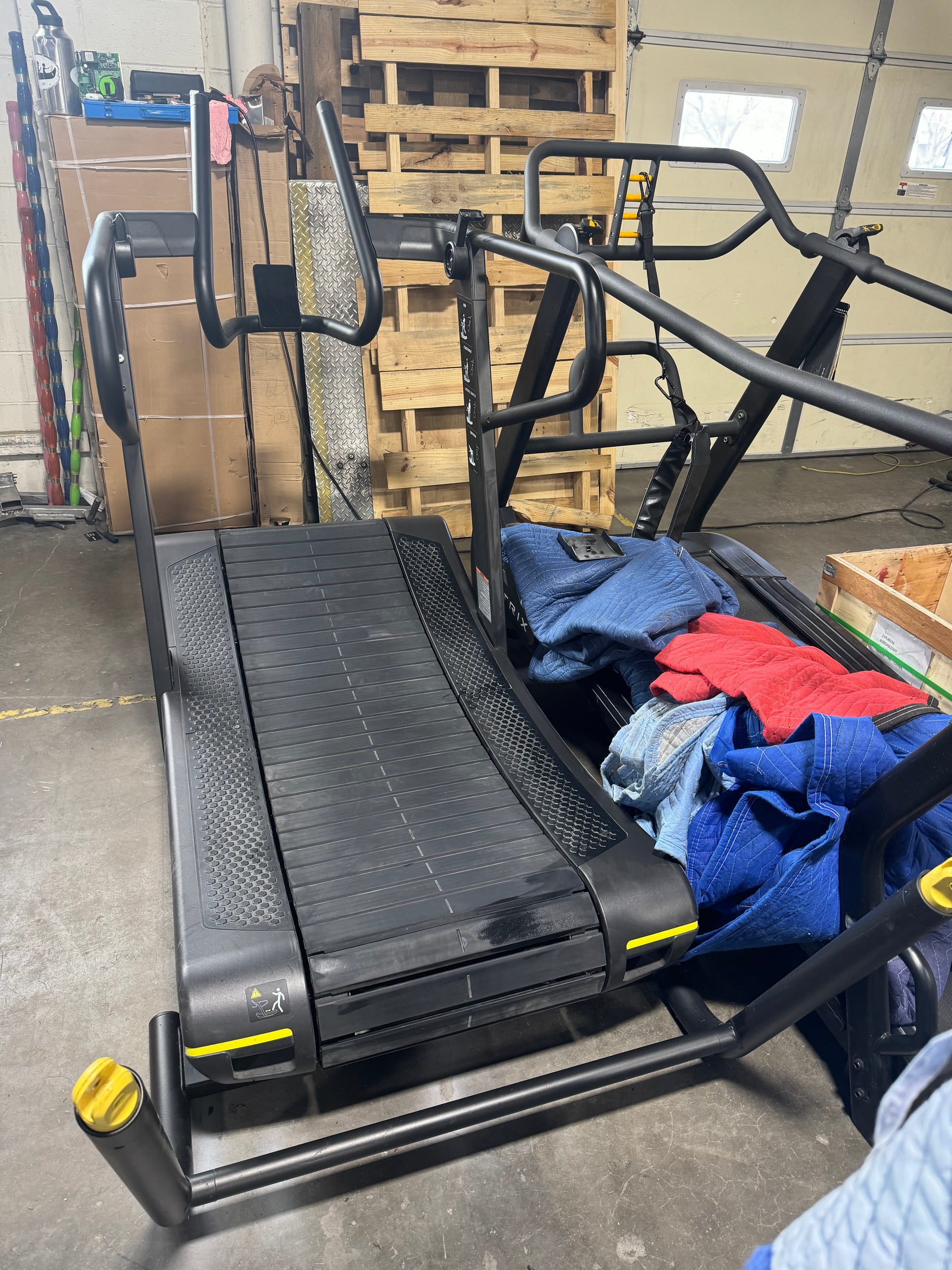 Technogym Skillmill Curved Treadmill motorless – Midwest Used Fitness ...